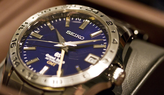 Introducing The Grand Seiko GMT Anniversary Edition (Live Photos ...