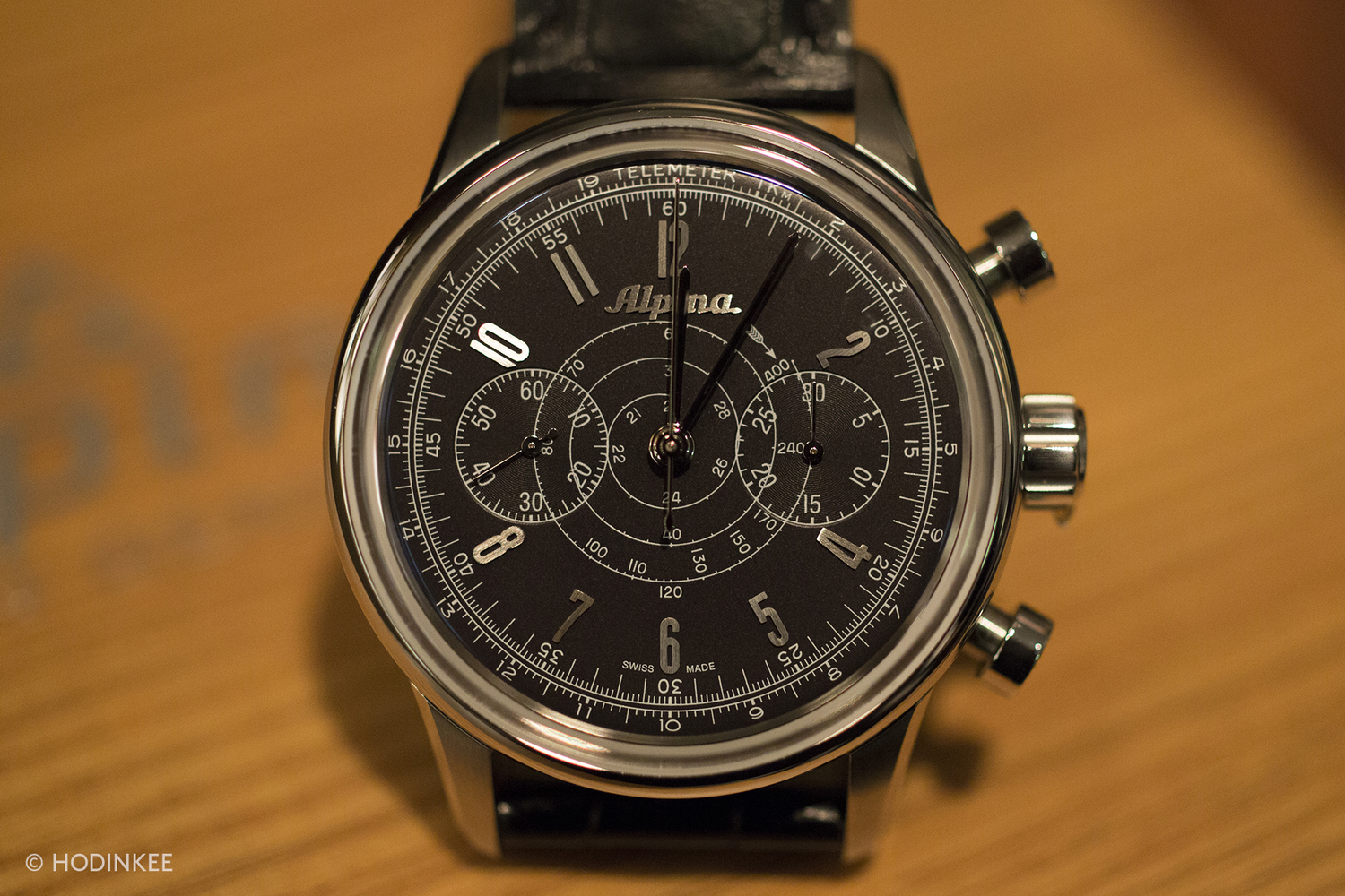 The Old And The New: Hands-On With The Alpina 130 Heritage Pilot ...