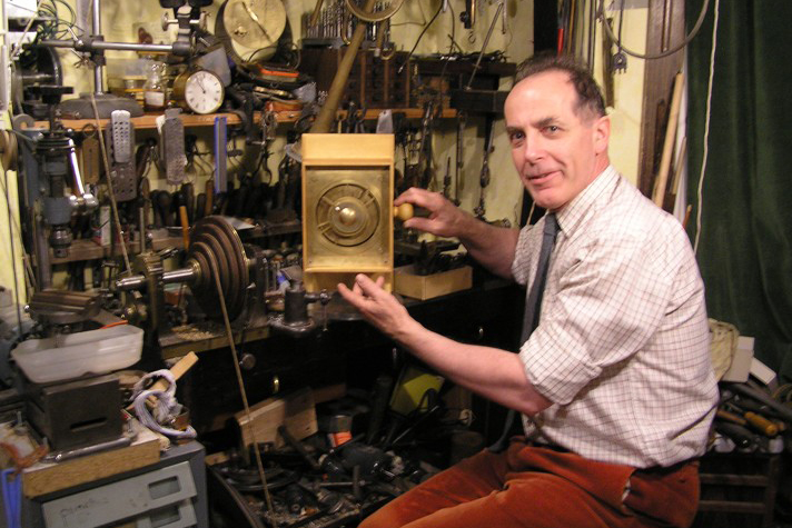 In-Depth: A Look At The Van Cleef & Arpels Midnight Planétarium, An ...