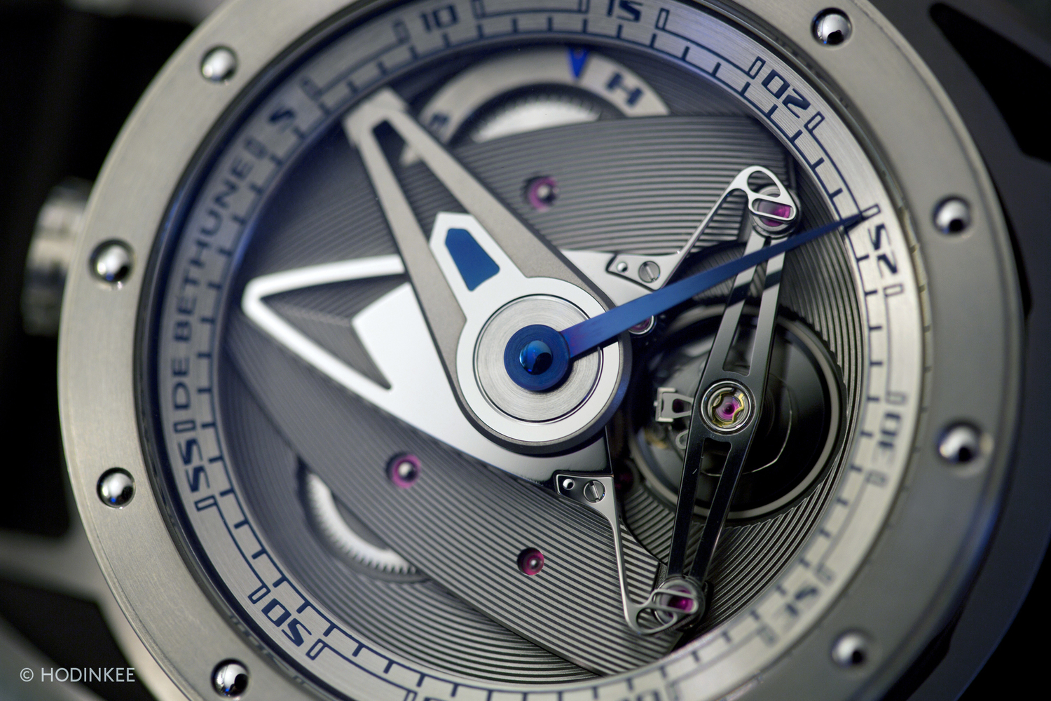 The New DB28 GS Is De Bethune's Intergalactic Take On The Waterproof ...