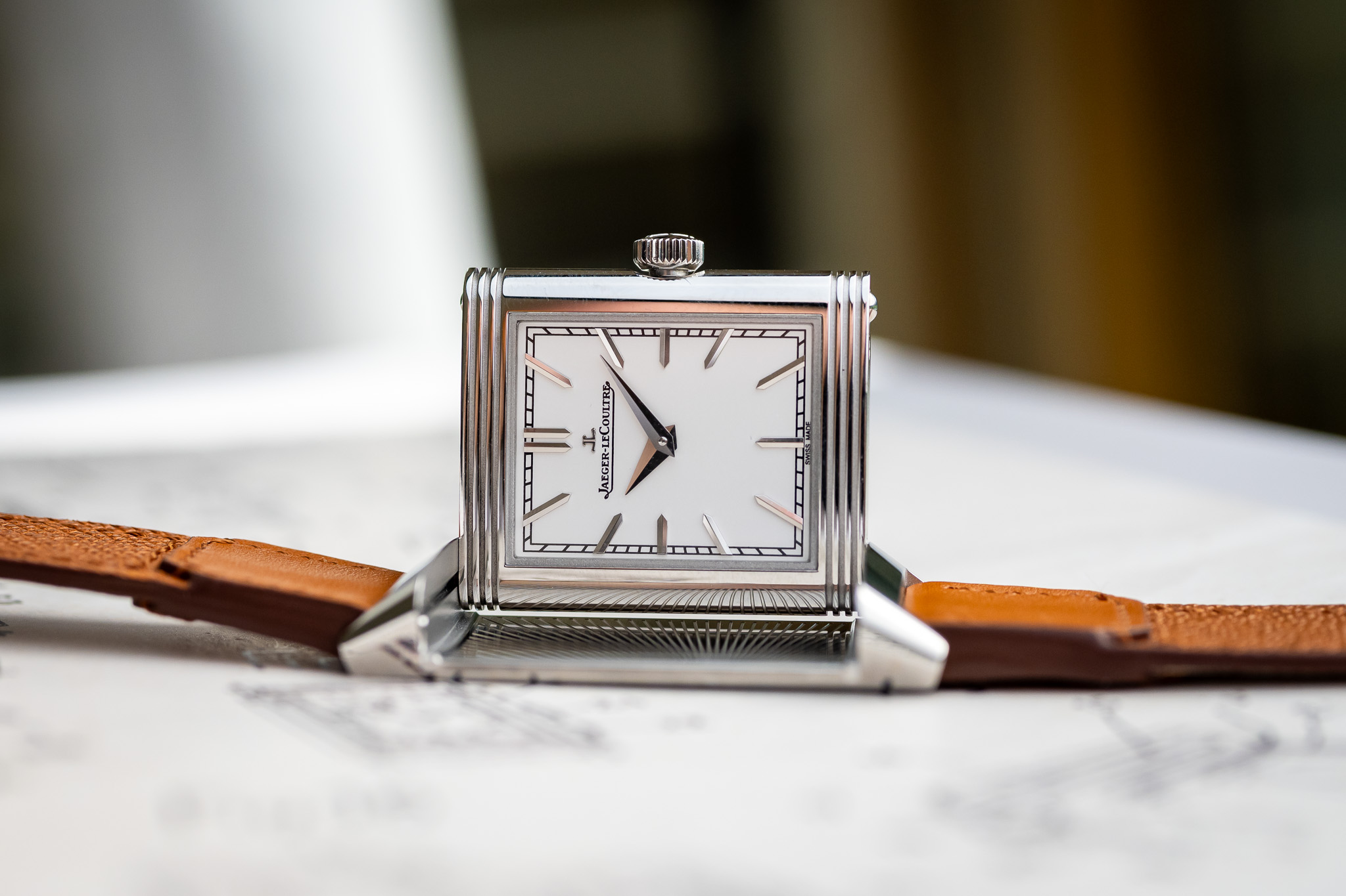 Review Of New Midsize Steel Jaeger-LeCoultre Reverso