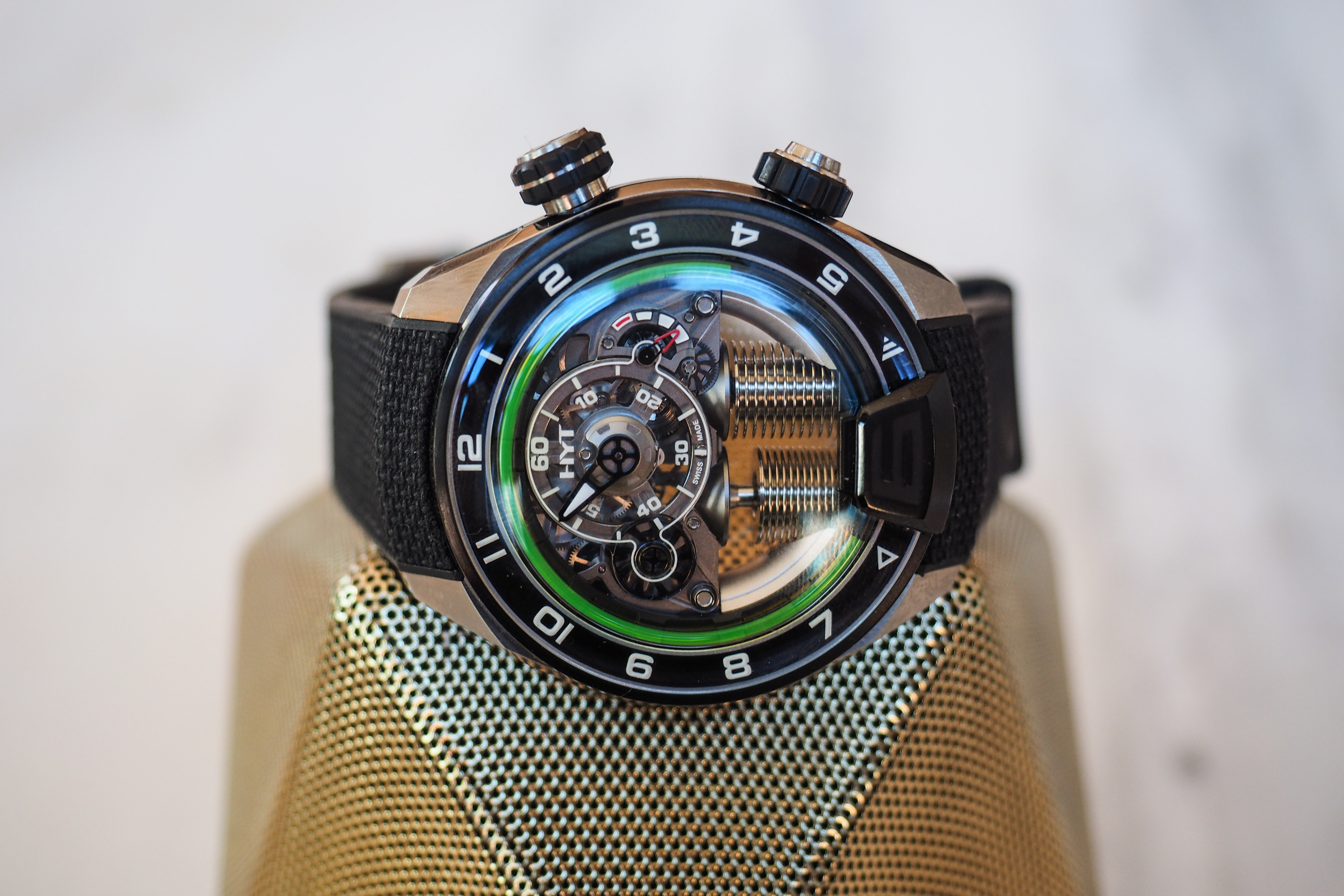 Hands-On: The HYT H0 Silver Edition - Hodinkee