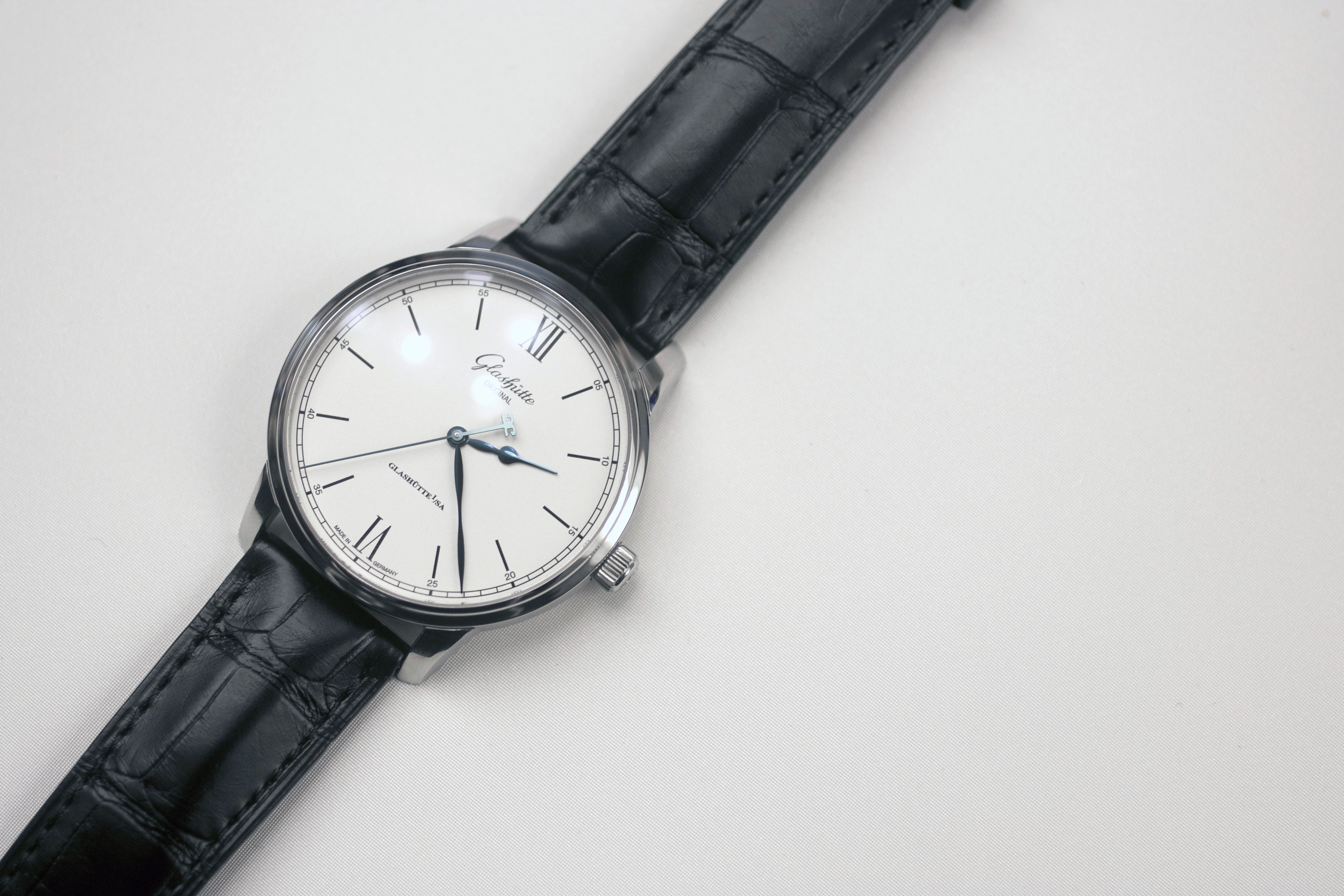 Hands-On: The Glashütte Original The Senator Excellence, A Handsome ...