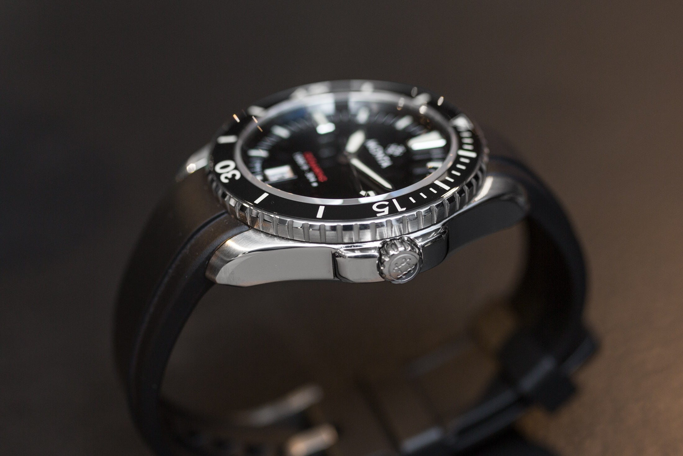 Hands-On: The Monta Oceanking - HODINKEE