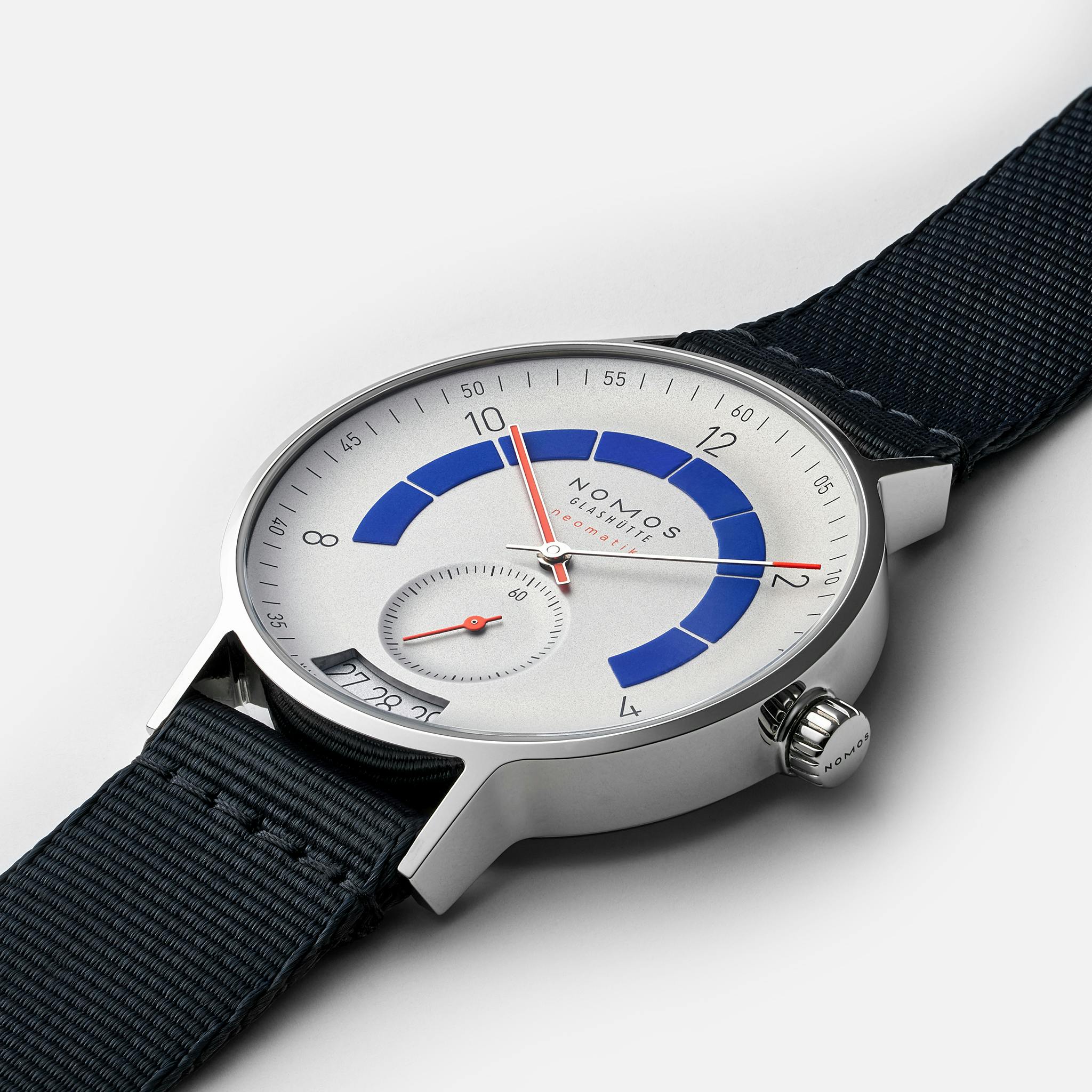 Introducing The NOMOS Glashütte Autobahn Neomatik 41 Date – HODINKEE Shop