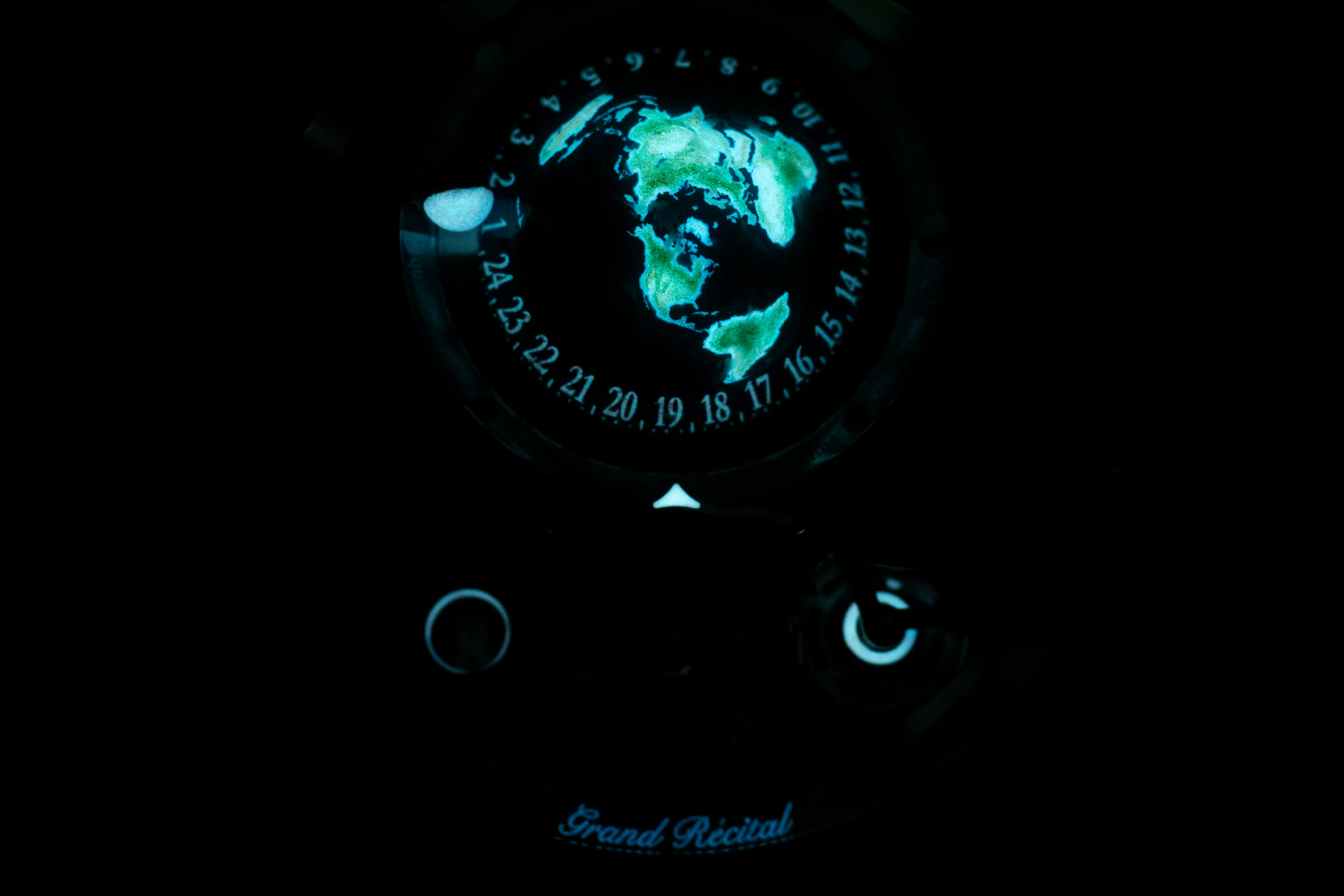 In-Depth: Luminous Dials, What Makes Them Glow, And How To Spot Their ...