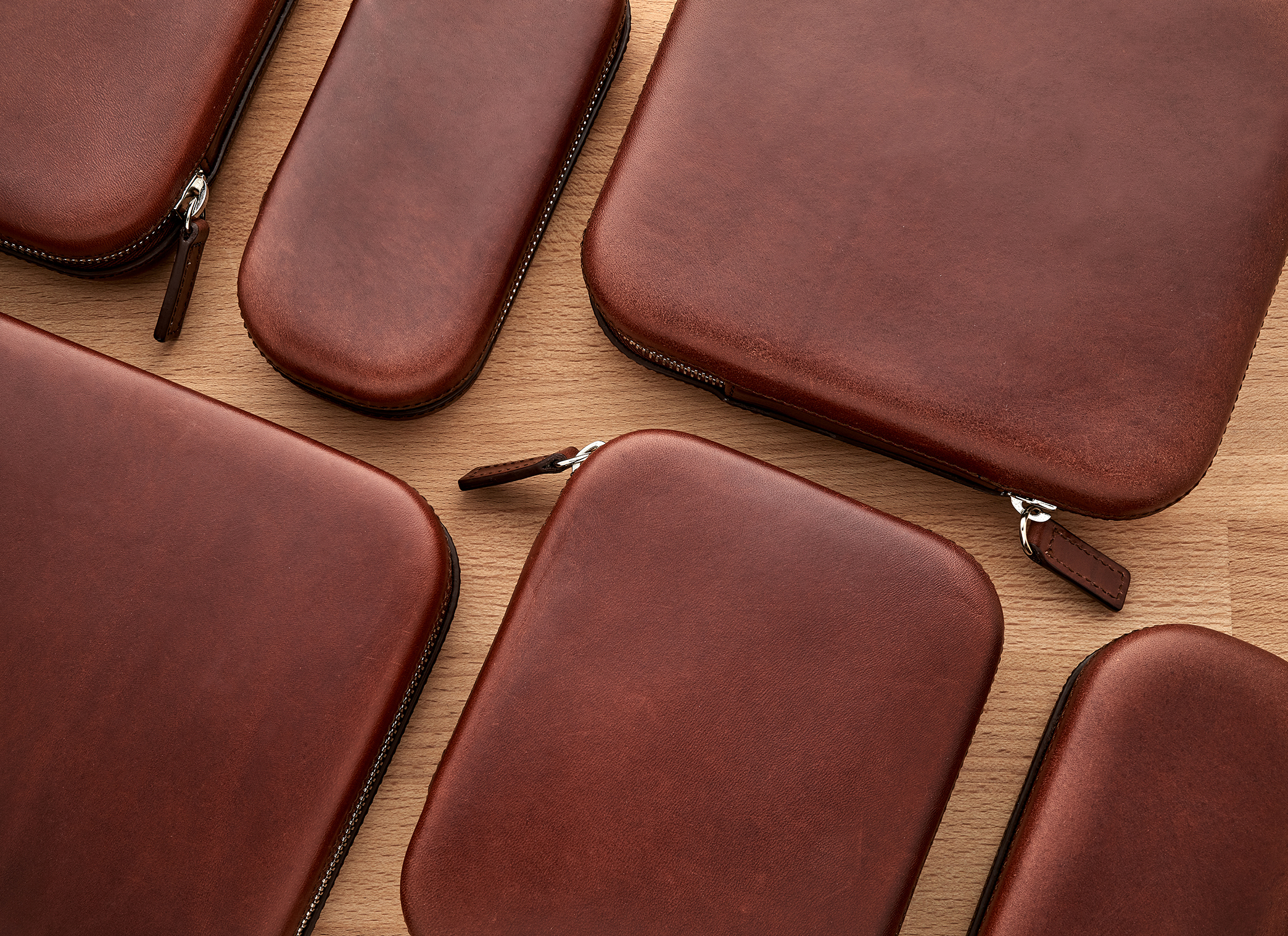 Introducing: The Moulded Oak-Tanned Leather Case Collection – HODINKEE Shop