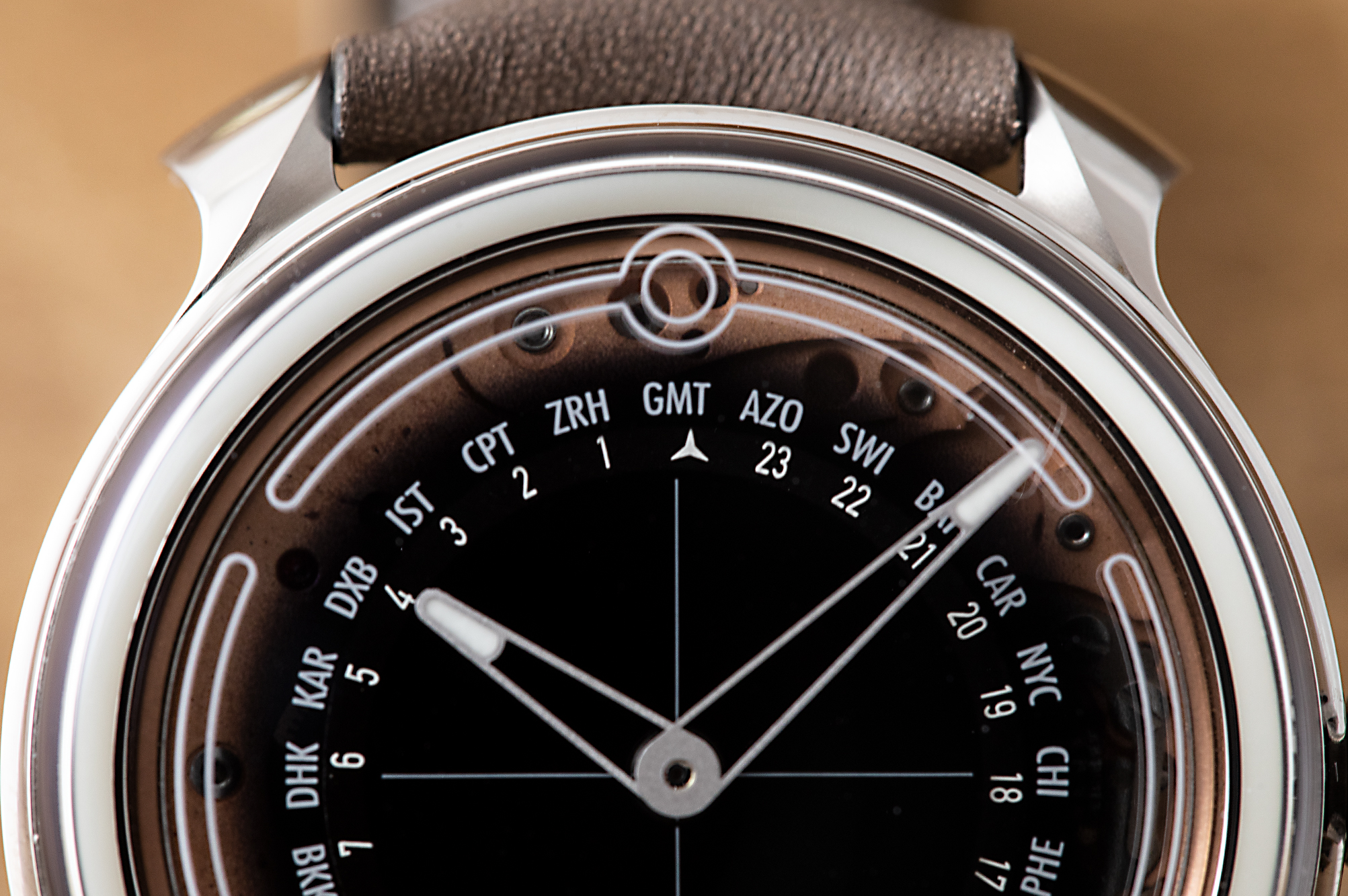 Hands-On: The Ming 19.02 Worldtimer - HODINKEE