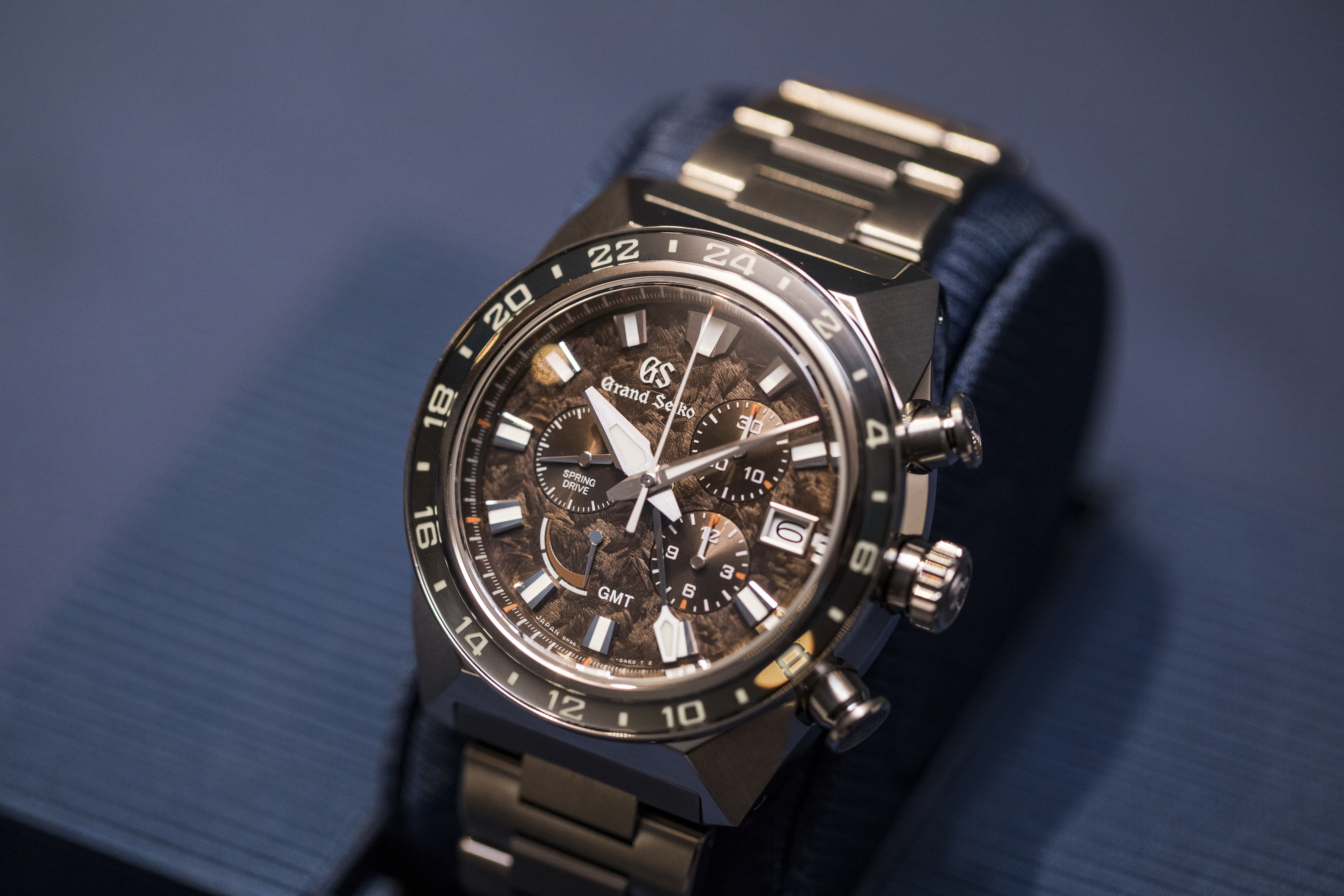Hands-On: The Grand Seiko Spring Drive 20th Anniversary Limited Edition ...