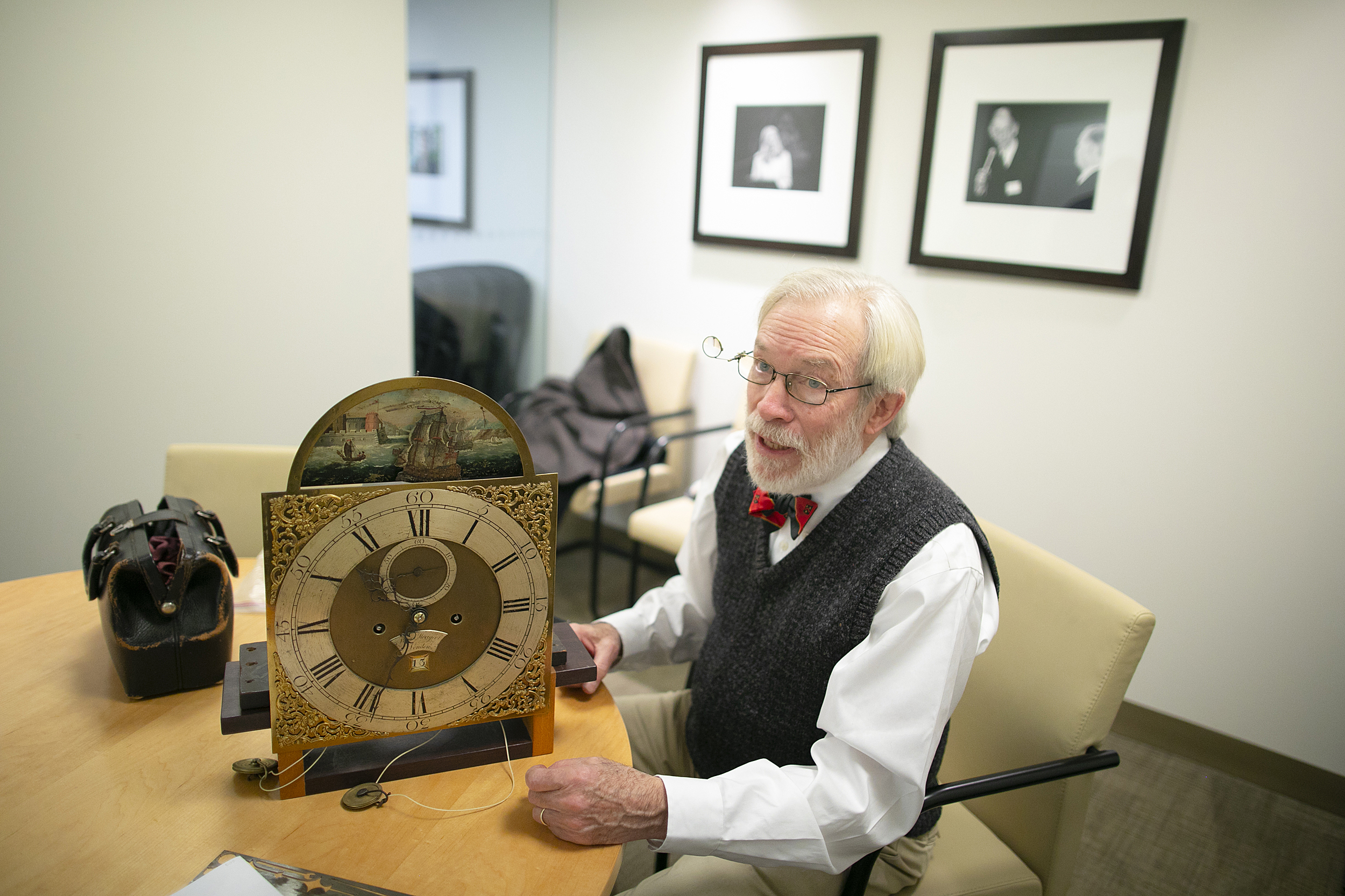 Recommended Reading: Maintaining Harvard's Clocks - Hodinkee