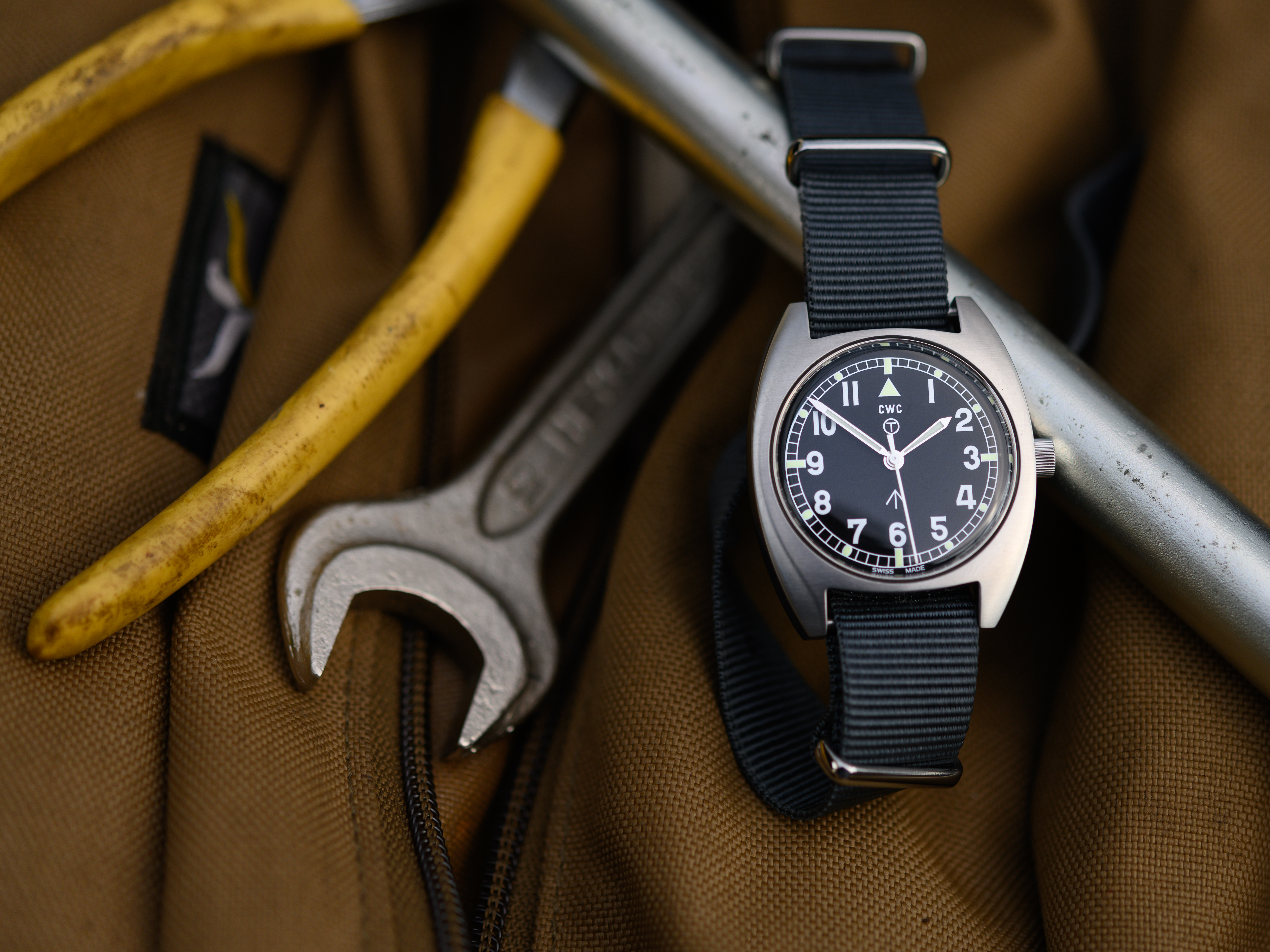 Hands-On: The CWC Mellor-72 - Hodinkee