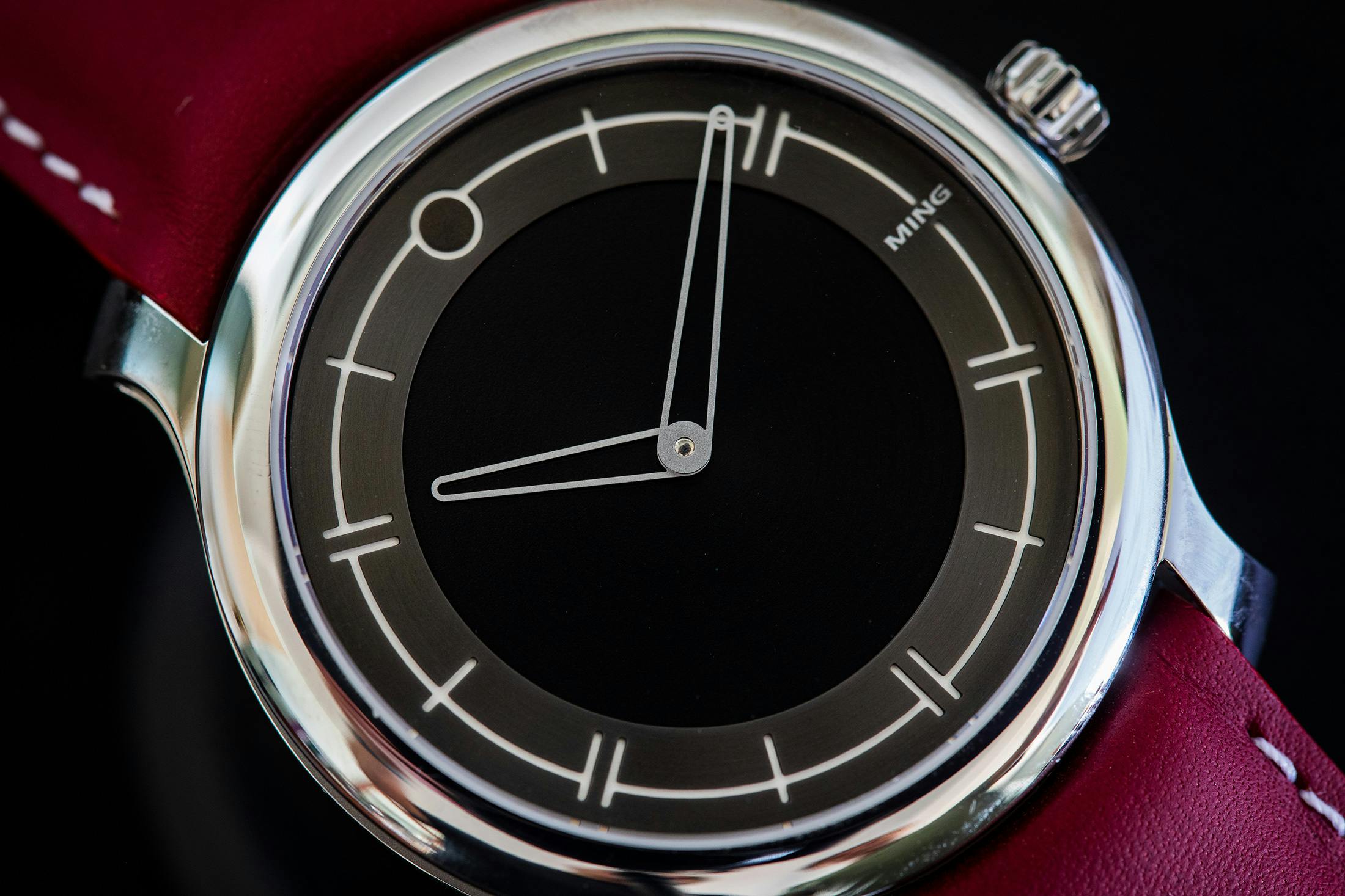 Hands-On: The Extra-Flat Ming 27.01 - Hodinkee