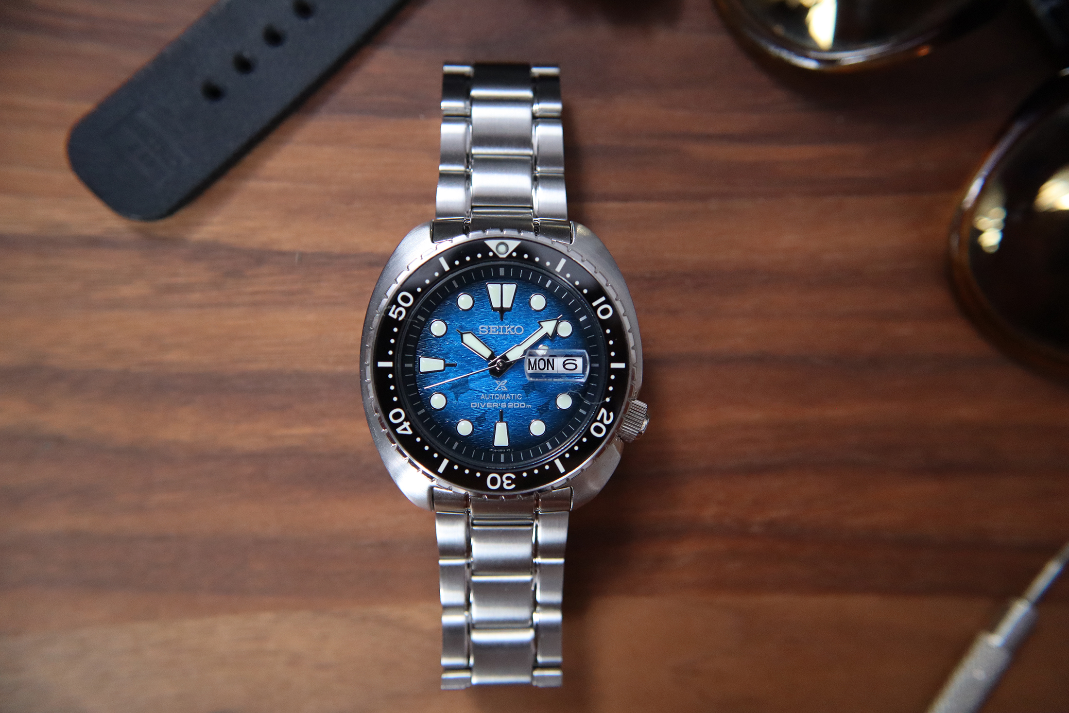 Hands-On: Two Ocean-Blue Seiko Divers With Manta Ray Dials - Hodinkee
