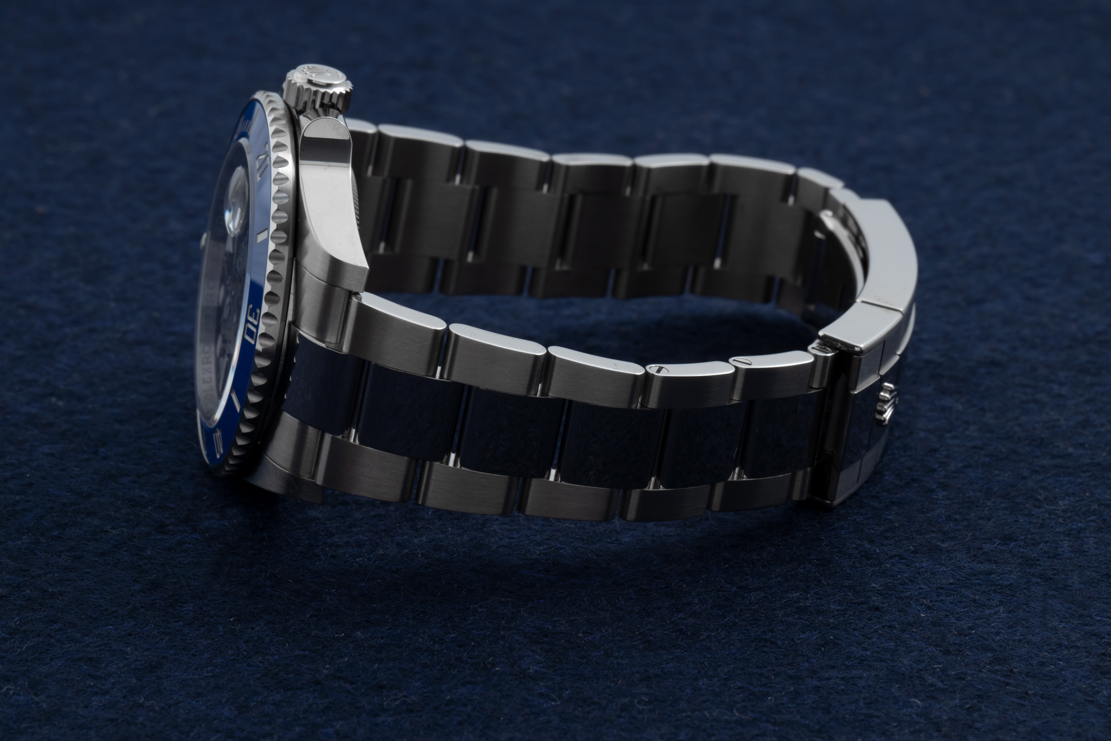 Hands-On: The Rolex Submariner Date Reference 126619LB - HODINKEE