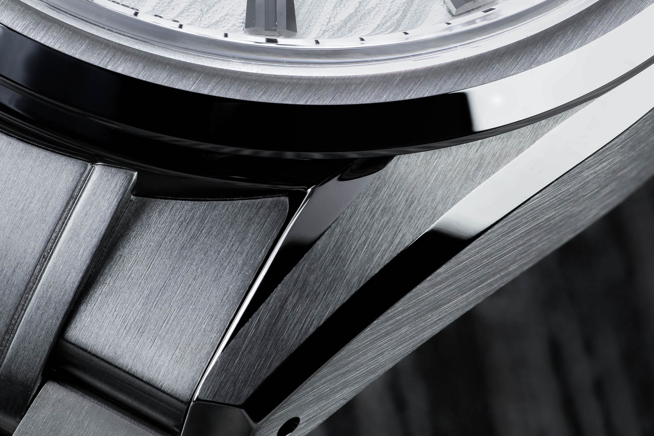 Introducing: The Grand Seiko SLGH005 'White Birch' With The New Hi-Beat ...