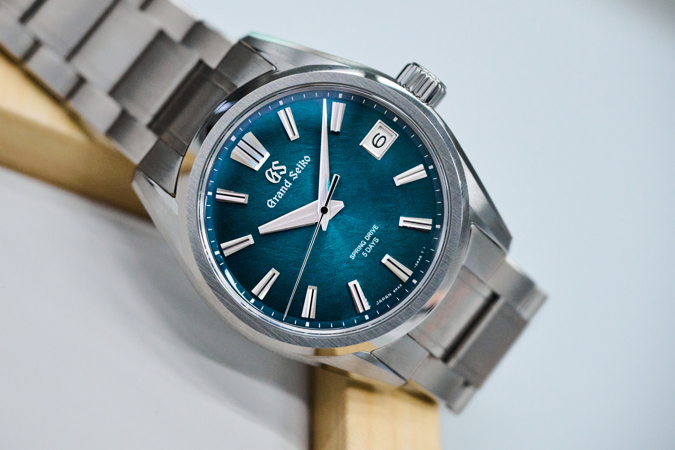 Hands-On: The Grand Seiko SLGA025G 'Atera Valley' – The Best New Dial I ...