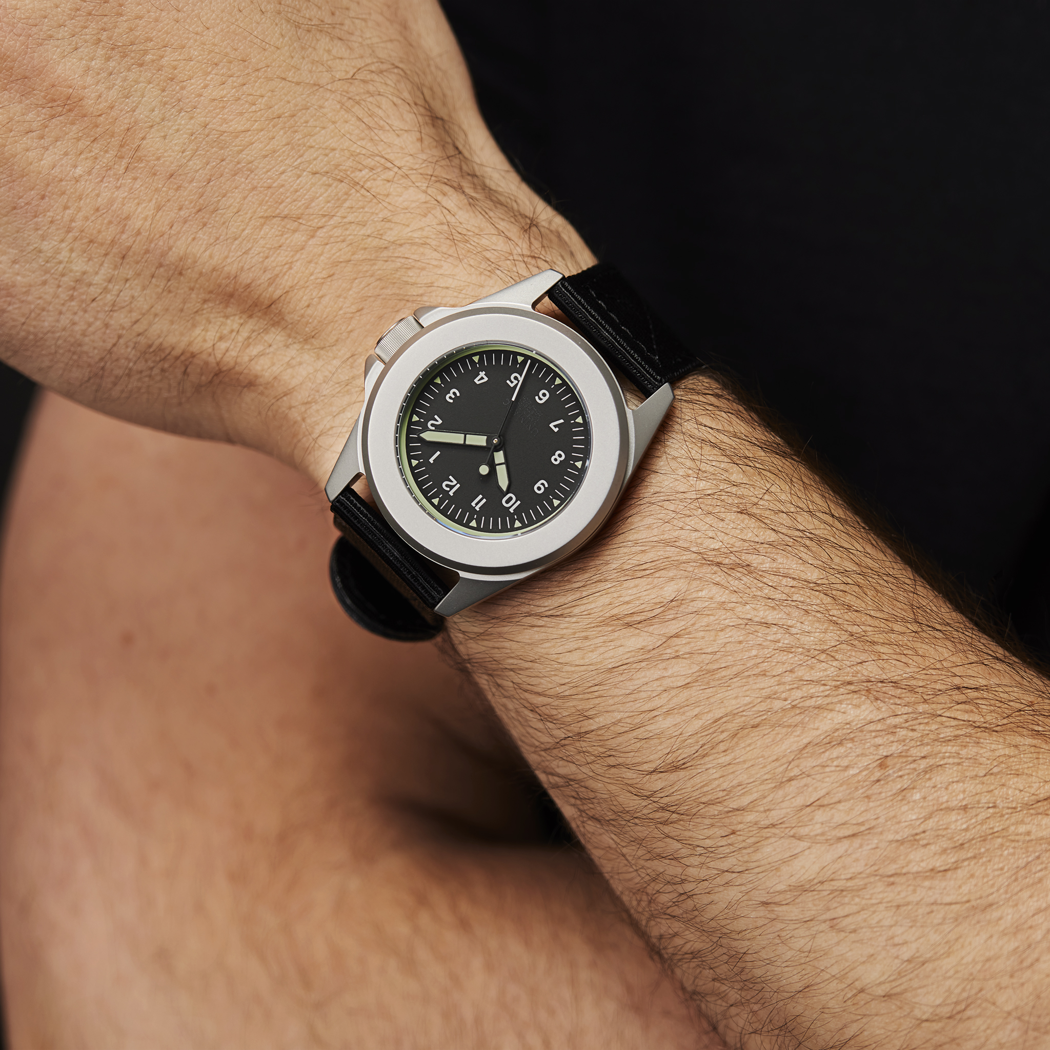 In The Shop: Introducing: The Unimatic UT4-B – HODINKEE Shop