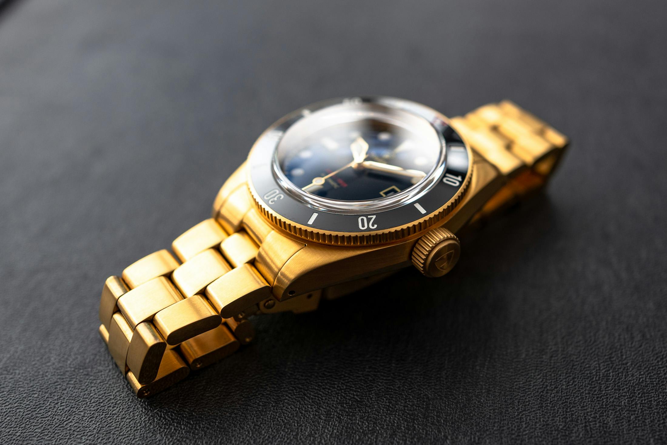 Hands-On Going Gold The Easy Way With The Raven Vintage Gold A "gold ...
